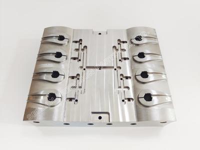 China Customized Mold Cores and Inserts with M300 Hot Work Tool Steel for Conformal Cooling and +/-0.01-0.005mm Tolerance for sale