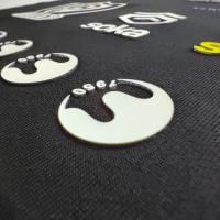 China Matte Surface Silicone Heat Transfer Logo Flat Screen Printing Logo Customized for sale