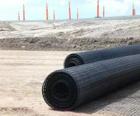 China Road Reinforcement 80kn Fiberglass Geogrid Mesh Driveway Geogrid For Soil Stabilization Geogrid for sale