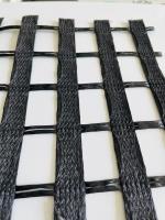 China Biaxial PET Grid 300-300 Woven Coated Polyester Geogrid For Railway Foundation  Reinforcement for sale