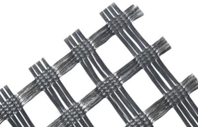 China Retaining Wall PVC Coated Warp Knitted PET Polyester Geogrid For Railway Foundation for sale