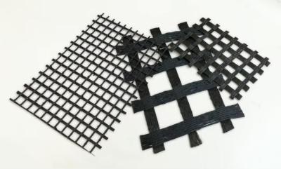 China Bidirectional Warp Knitted PET Polyester Geogrid For Landfill Side Slopes Reinforcement for sale