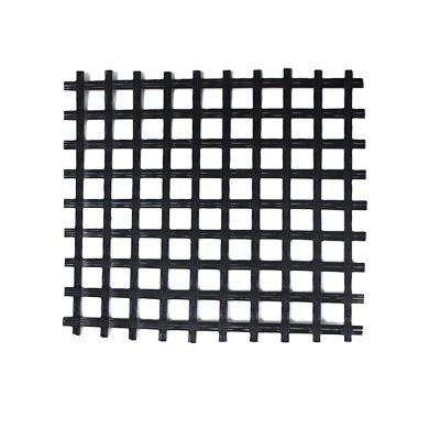 China High Tensile Strength At 2%  5% Strain Flexibility 200-50KN/M Knitted PET Geogrid Steep Slope Reinforcement for sale