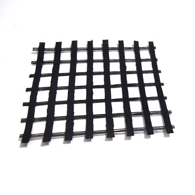 China High Molecular Weight Roll Size 3.95x100M Coated SBR Reinforcement Polyester Geogrid Railway Highway Foundation for sale