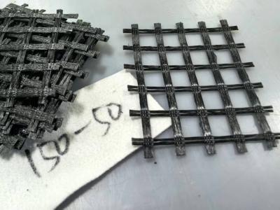 China Uniaxial 150-50 KN/M Woven Polyester Geogrid Railroad Subway And Highway Soil Reinforcement for sale