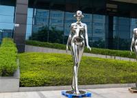 China Polished Stainless Steel Woman Sculpture 200cm Tall Garden Decoration for sale