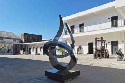 China 2M Stainless Steel 316 Mirror Polished Garden Sculpture Ribbon Design Custom Size for sale