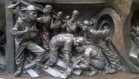 China Life Size Bronze High Relief Sculpture - Customized Dimensions with 30 Day Delivery for Interior & Outdoor Public Decoration for sale