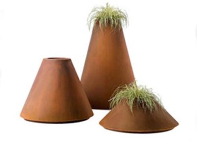 China Professional Corten Steel Flower Planters 40/60/80cm Height Options with Rusty Finish for Garden and Public Spaces for sale