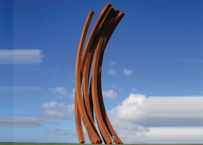 China Large Corten Steel Arc Sculpture 27m Height Outdoor Metal Art for Garden Decoration for sale