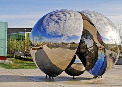 China Modern Stainless Steel Polished Sphere Outdoor Metal Sculpture 500cm Corrosion Stable for sale