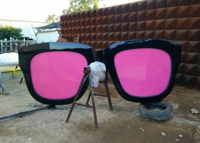 China Stainless Steel Giant Sunglasses Sculpture 300cm Outdoor Art Decor Custom Size for sale