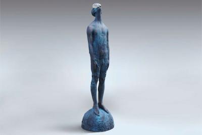 China 190cm Life Size Bronze Man Sculpture Rain Design Glass Drop Antique Patina for sale