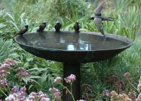 China Life Size Bronze Bird Bath Bowl Statue Outdoor Garden Sculpture 4 Birds for sale