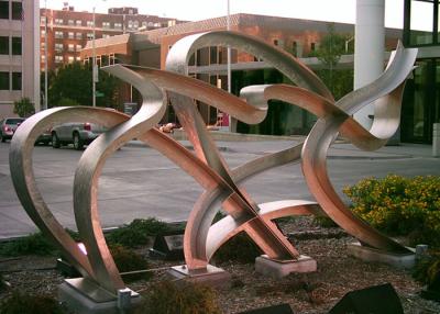China Stainless Steel 316L Runner Sculpture 280cm Outdoor Garden Art Decoration for sale