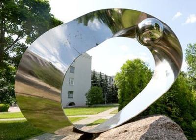 China Stainless Steel Eye Mirror Sculpture 150cm Garden Decor Polished Finish for sale
