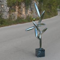 China Outdoor Decorative Stainless Steel Polished Balance Sculpture 150cm Height for sale