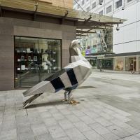 China Stainless Steel Geometric Pigeon Sculpture 200cm for Yard Decor and Urban Landscape for sale