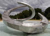 China Large Decorative Stainless Steel Pool Water Feature Artistic Fountain Custom Size for sale