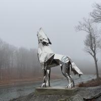 China Large Stainless Steel Howling Wolf Sculpture 200cm Outdoor Geometric Art for sale