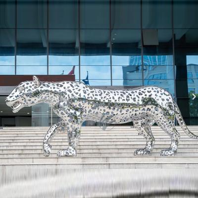 China Polished Stainless Steel Leopard Sculpture 250cm Outdoor Plaza Villa Garden Decoration for sale