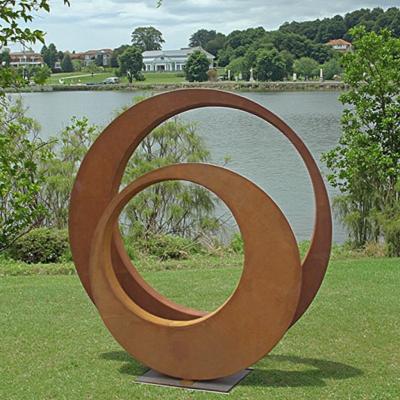 China Custom Corten Steel Ring Sculpture Rusty Outdoor Garden Metal Art 1 pc MOQ for sale