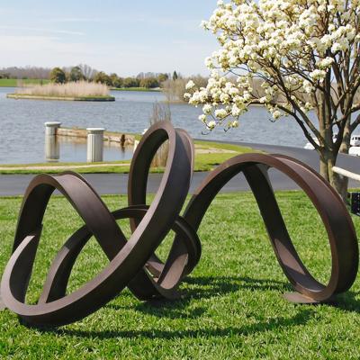 China Custom Corten Steel Abstract Twist Sculpture Rusty Garden Art Metal Craft Outdoor Decoration for sale