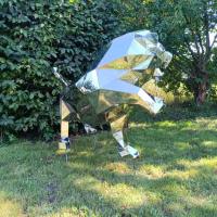China Stainless Steel Mirror Polished Large Outdoor Lion Sculpture Statue Garden Decor 316 Grade for sale
