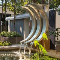 China Custom Stainless Steel Garden Fountain Outdoor Water Feature Brushed Finish 1 pc MOQ for sale