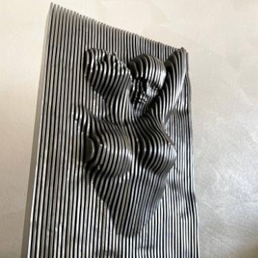 China Modern Stainless Steel Wall Sculpture Abstract Face Artwork Custom Size Corrosion Resistant for sale