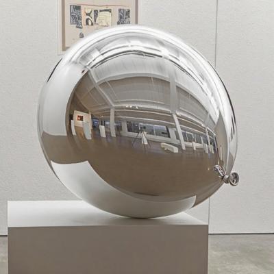 China Modern Stainless Steel Mirror Balloon Sculpture Custom Size Polished Indoor Art Decor for sale