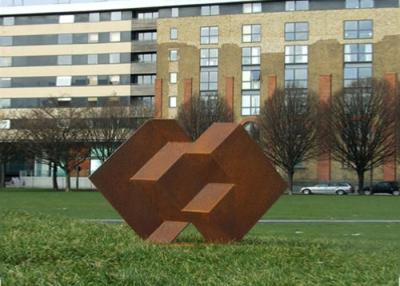 China Corten Steel Garden Sculpture 2m Height Rusty Finish Public Park Decoration for sale