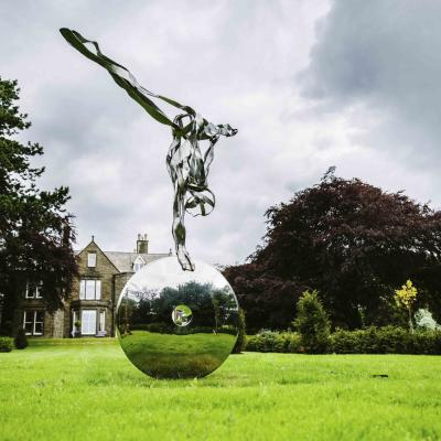 China Custom Stainless Steel Landscape Statue Mirror Polished Ribbon Sculpture for Exhibition for sale