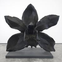 China Custom Outdoor Stainless Steel Folk Art 3D Flower Sculpture 150cm Height Painted Finish for sale
