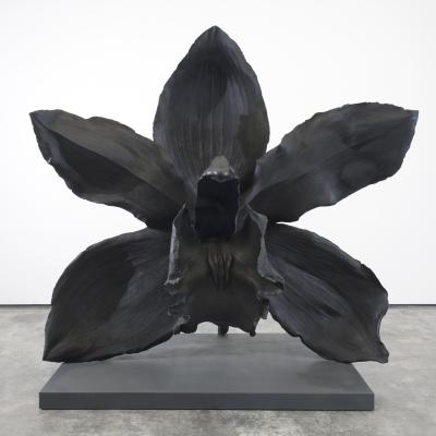 China Custom Outdoor Stainless Steel Folk Art 3D Flower Sculpture 150cm Height Painted Finish for sale