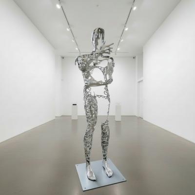 China Life Size Abstract Human Stainless Steel Sculpture Customizable for Art Gallery Modern Indoor Decor for sale