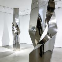 China Custom Stainless Steel Dolphin Sculpture Life Size Polished Finish for Garden Plaza Decoration for sale