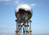 China Giant Stainless Steel Outdoor Football Sculpture Custom Size 250 cm Mirror Polished for sale