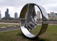 China Modern High Polished Stainless Steel Human Hand Sculpture 200cm Forging Finish for Decoration for sale
