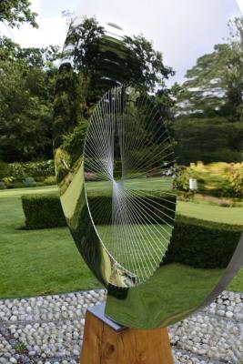 China Mirror Polished Stainless Steel Round Garden Sculpture 120 cm Outdoor Art for sale