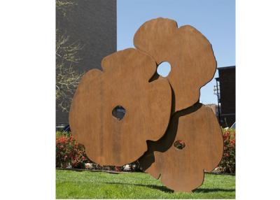 China Welding Garden Usage Flower Sculpture , Rose Sculpture Custom Shape for sale