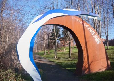 China Contemporary Park Decoration Outdoor Metal Corten Steel Arch 250cm H Rusty Finish for sale