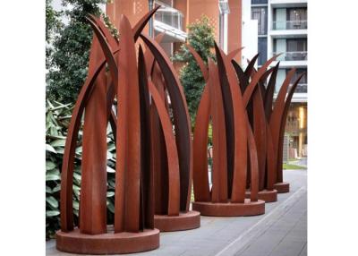 China Corten Steel Leaf Sculpture 180cm H Rusty Finish Garden Art Decor Customizable for sale