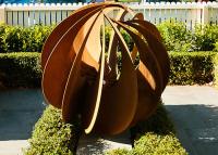 China Custom Rusty Corten Steel Garden Ball Sculpture Outdoor Decorative Art 1pc for sale