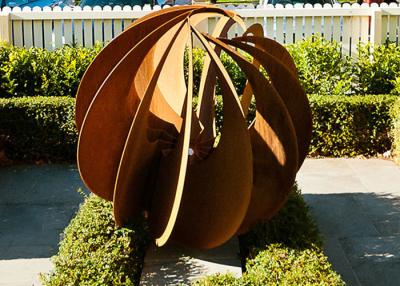China Custom Rusty Corten Steel Garden Ball Sculpture Outdoor Decorative Art 1pc for sale