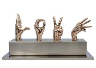 China Modern Casting Bronze Actions Sculpture 50 cm Height for Indoor Outdoor Decoration for sale