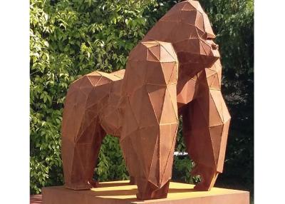 China Life Size Corten Steel Gorilla Sculpture Rusty Finish Outdoor Decoration Custom for sale