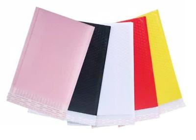 China Shockproof Colored Poly Bubble Mailers 35 Microns - 180 Microns For Gifts Packing for sale