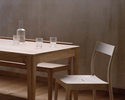 China Handcrafted Ballot Fiberglass Dining Chair Tactile And Versatile Design for sale