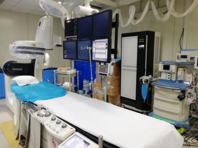 China LCD Touch Screen Medical Grade Air Purifier Removes Influenza for sale
